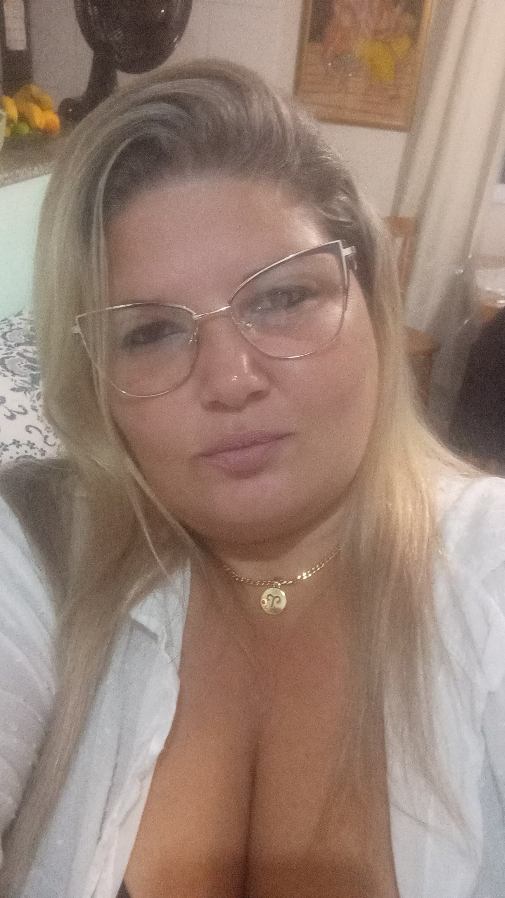 Chat with Ana | @User#1734379027400 - NsfwGPT.AI - Not just an NSFW AI chatbot platform.